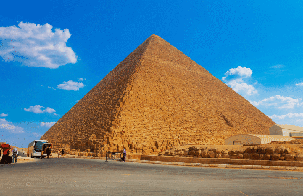 Piramidy w Egipcie - tajemnice starożytności - Coral Travel