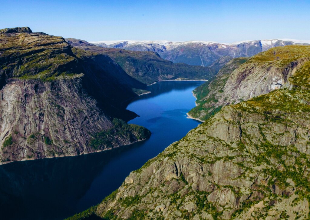 Norwegia i fiordy – podróż do krainy surowej natury i legend Wikingów ...